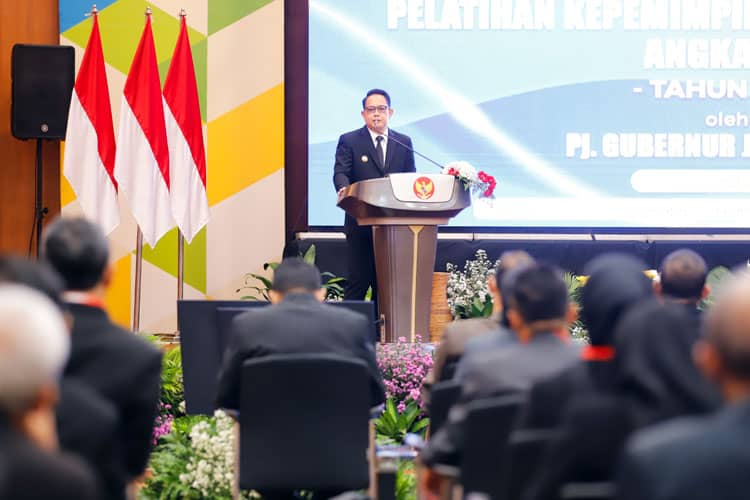 Pj Gubernur Adhy Ajak Para Pemimpin Jadi Penyelesai Masalah - TIMES ...