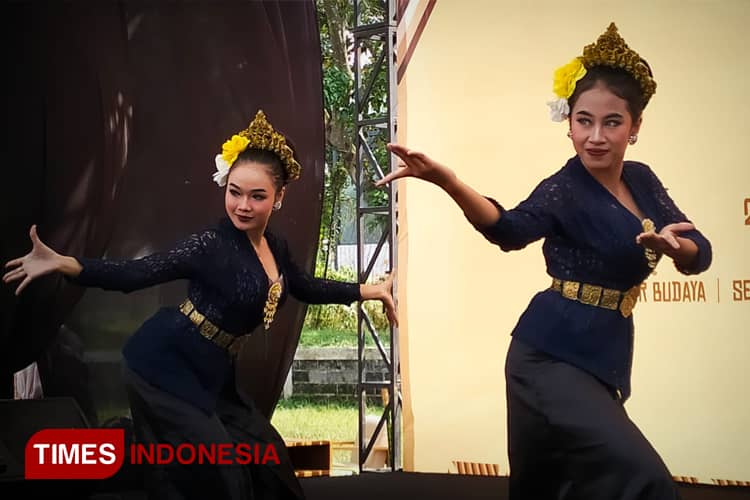 Seni Budaya Menjadi Media Meneguhkan Nilai Kebersamaan dan Kekompakan ...