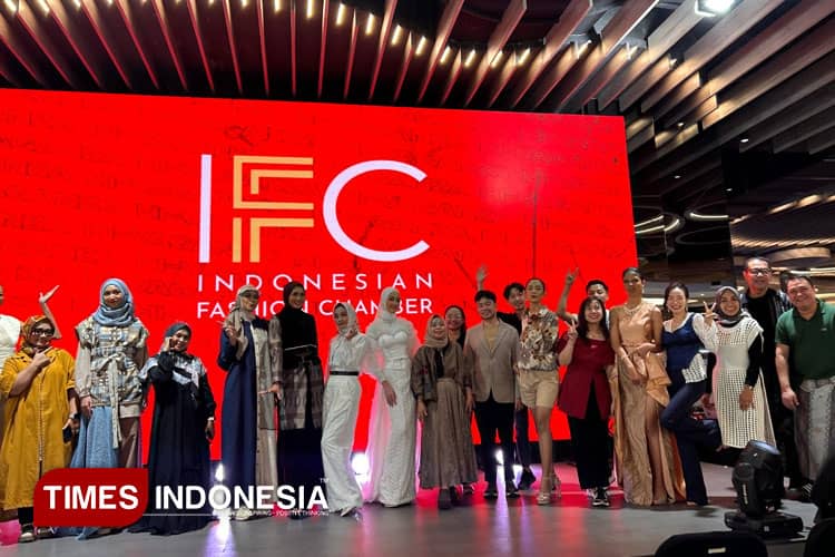 Soerabaia Fashion Trend 2026, Desainer Tampilkan Koleksi Busana ...