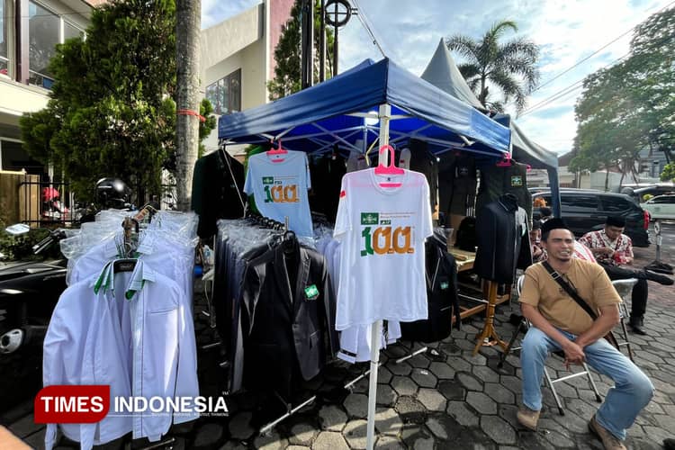 Datang dari Jakarta, Pedagang Atribut NU Raup Rezeki di Mujahadah Kubro ...