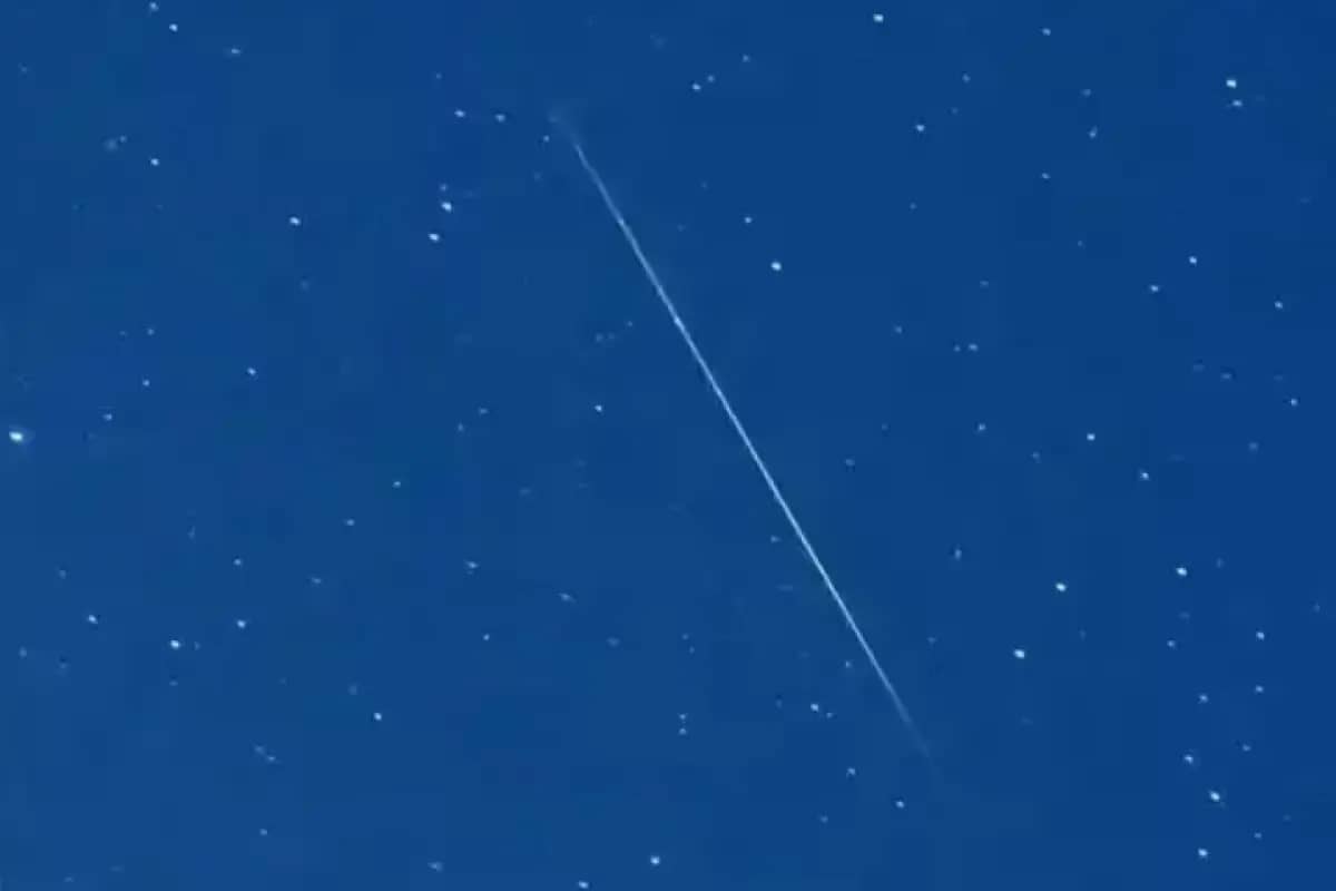 Meteor Melesat dengan Kecepatan 120 Ribu Km per jam, Meledak di AS ...